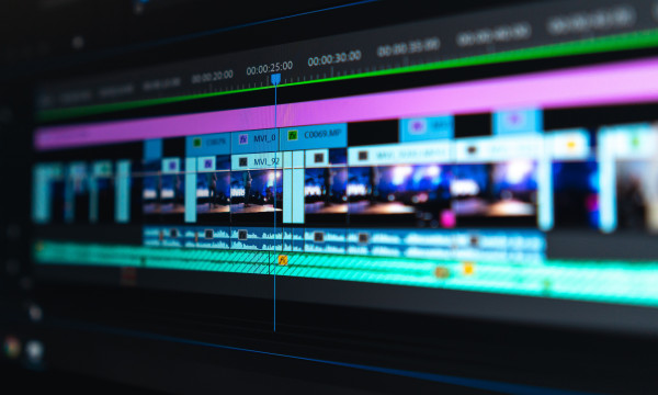 Top 7 Video Editing Software for Windows 10 in 2020 | Flixier